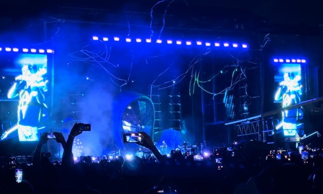 Muse vive noche de rock ante 19 mil asistentes en Monterrey